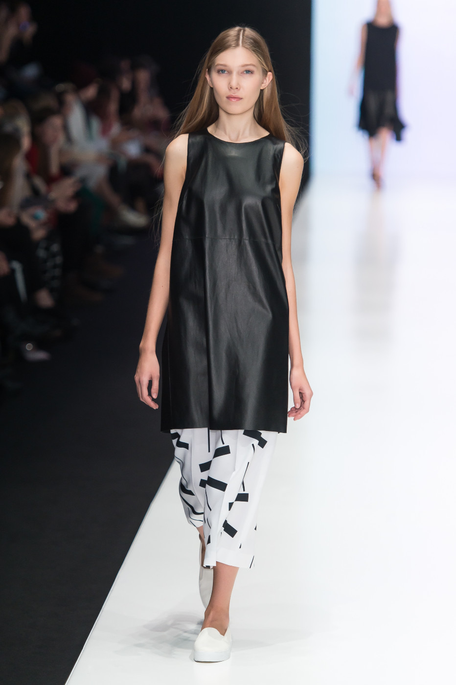 Лучшие коллекции программы «Дизайн одежды» на Mercedes-Benz Fashion ...