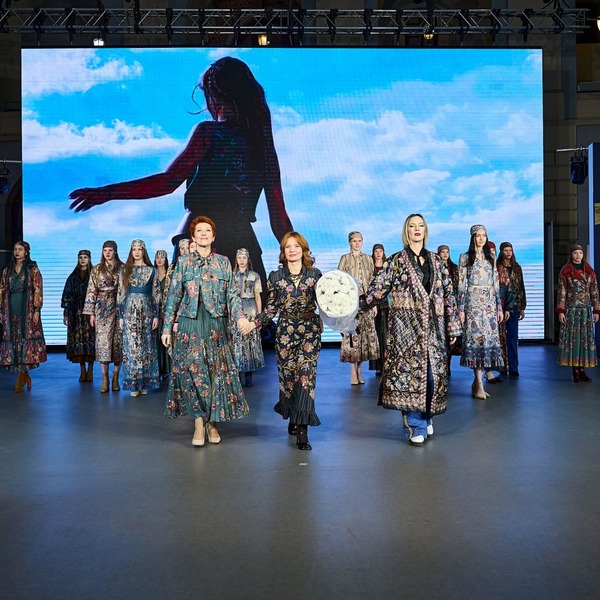 В Гостином дворе прошёл показ новой коллекции бренда Душегрея | Intermoda.Ru - новости мировой ...